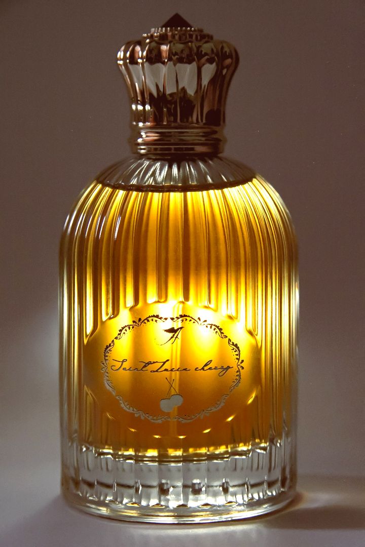 Saint Lucia Cherry Ailes des Anges para Hombres y Mujeres | Parfumistas